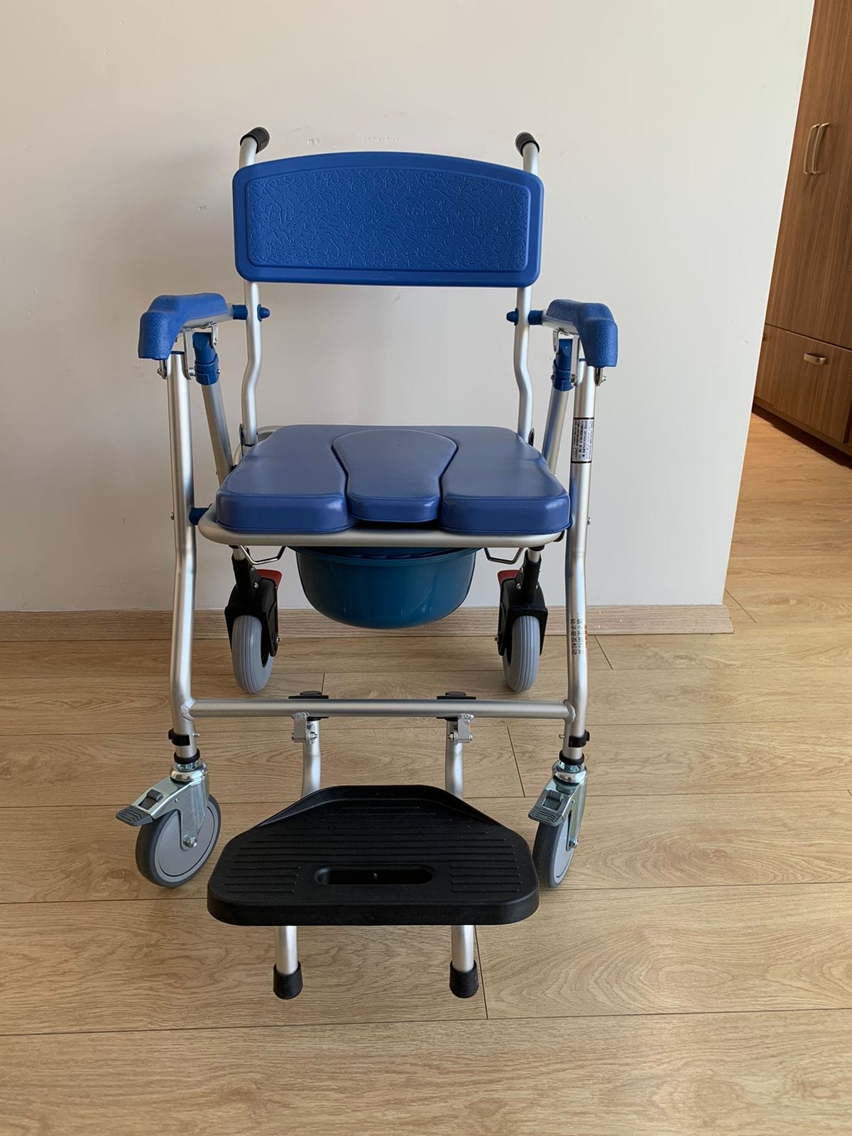 Foldable Shower and Toilet Chair - CLASP